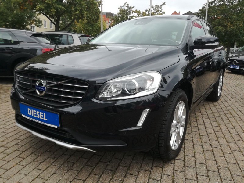 Volvo XC60 Momentum 2WD*133KW*AUTO*LEDER*NAVI*ACC* gebraucht kaufen in ...